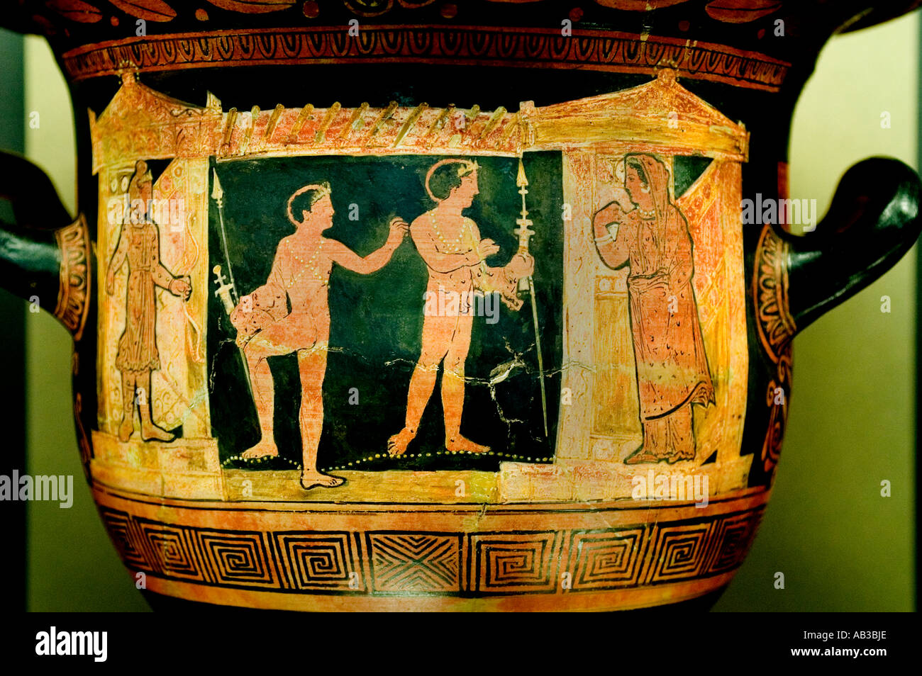 Ancient greek pottery hi-res stock photography and images - Alamy