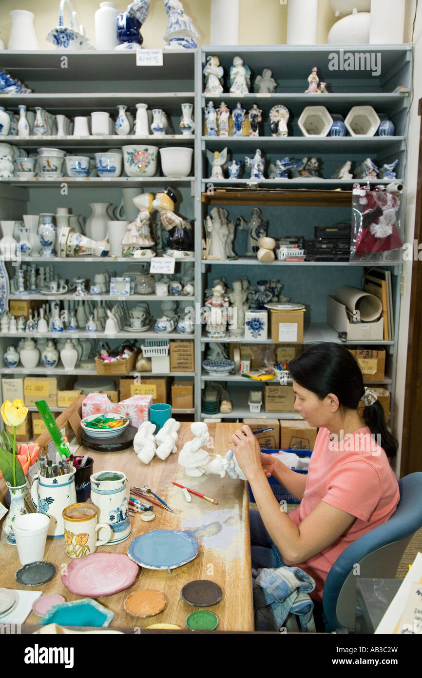 Ceramics factory hi-res stock photography and images - Alamy