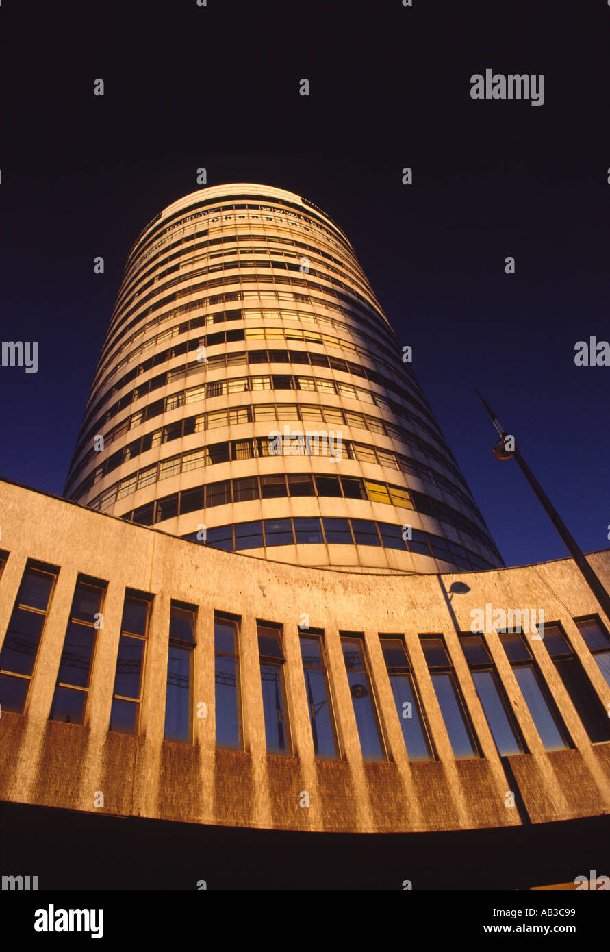 The Rotunda at 150 New Street was built in the 1960 s and opened in ...