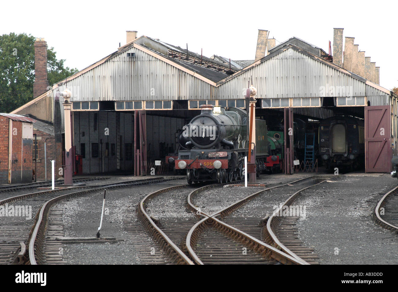 Train in shed hi-res stock photography and images - Alamy