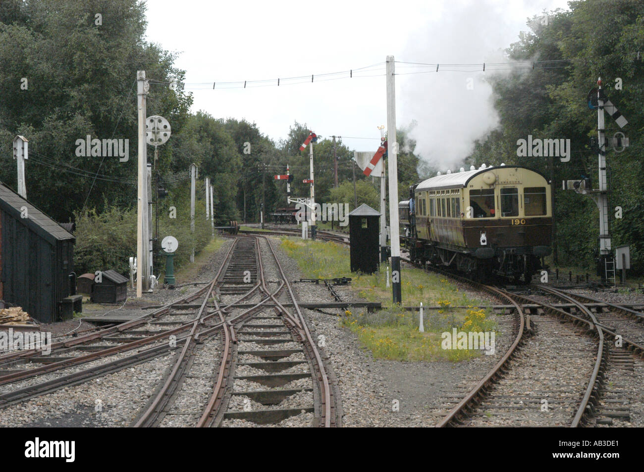 Steam train uk 1930s hi-res stock photography and images - Alamy