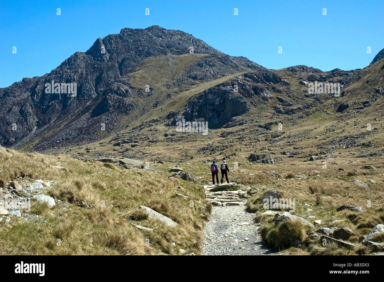Llyn idwal path hi-res stock photography and images - Alamy