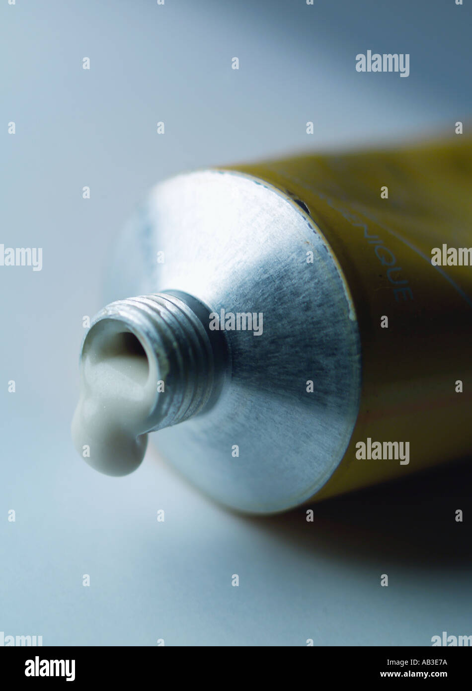 Pomatum hi-res stock photography and images - Alamy