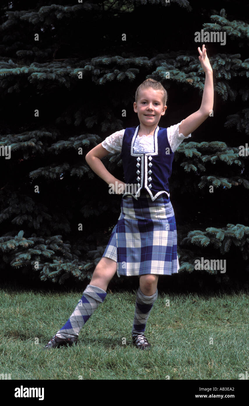 Highland dancer hi-res stock photography and images - Alamy