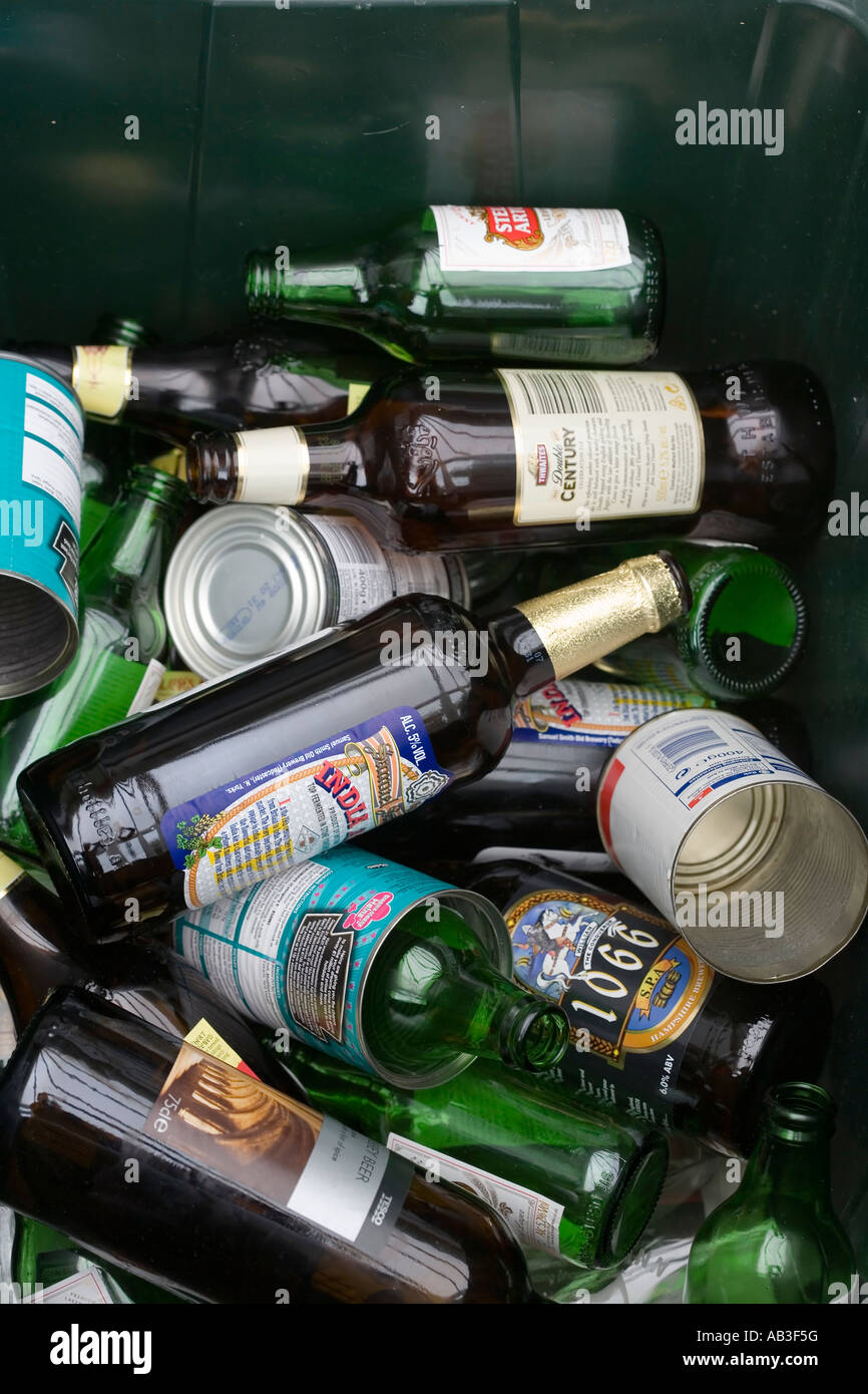 Bottles and cans for recycling Stock Photo - Alamy