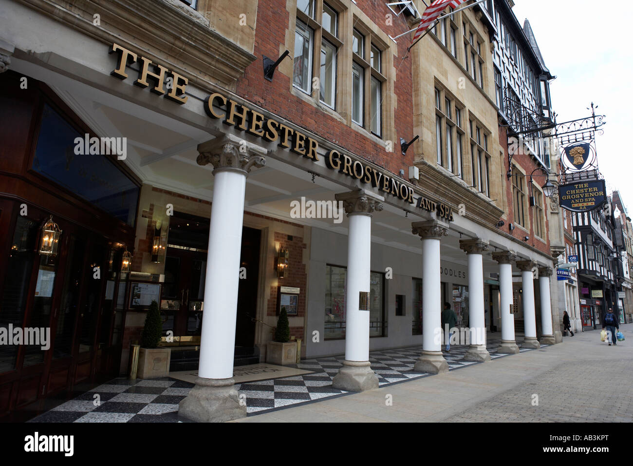 Chester grosvenor hotel and spa hi-res stock photography and images - Alamy