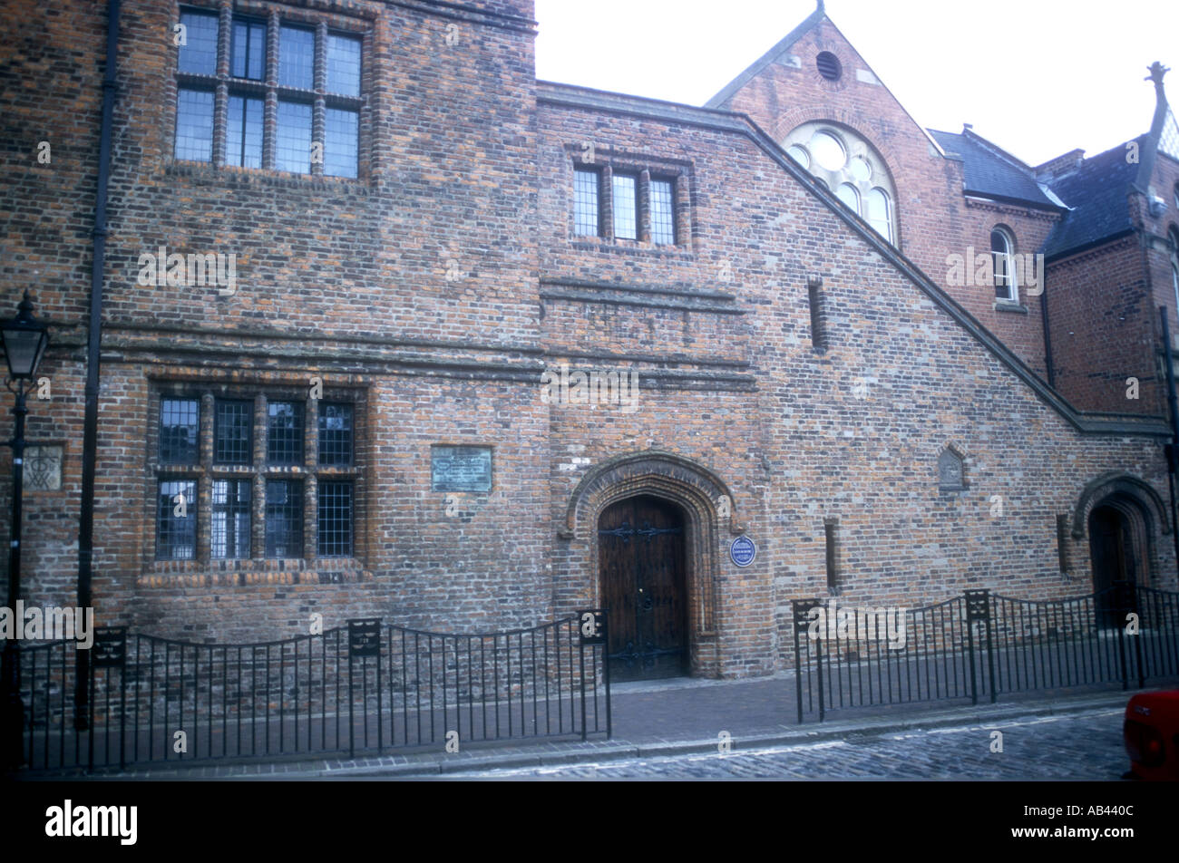 Hull grammar school hi-res stock photography and images - Alamy