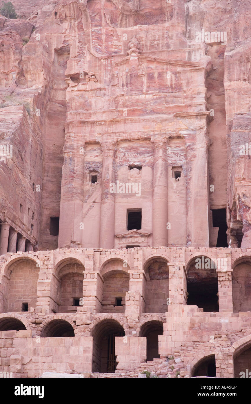The Urn Tomb one of the Royal Tombs at Petra Stock Photo - Alamy