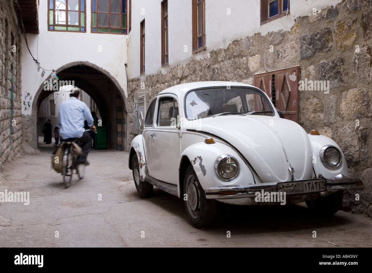 Only a few cars make it into the Old City Damascus Stock Photo - Alamy