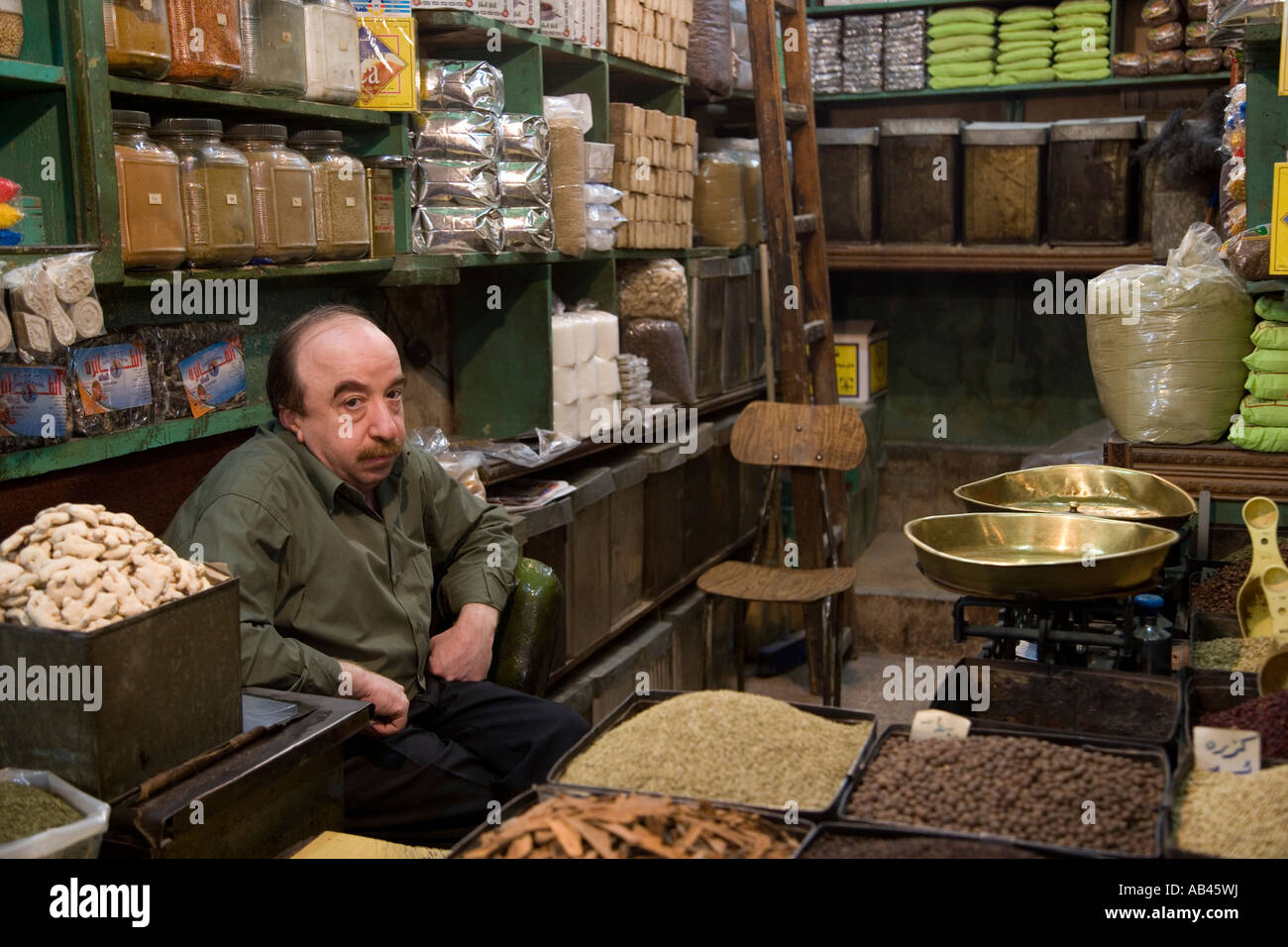 Aleppo bazaar souk souq market hi-res stock photography and images - Alamy