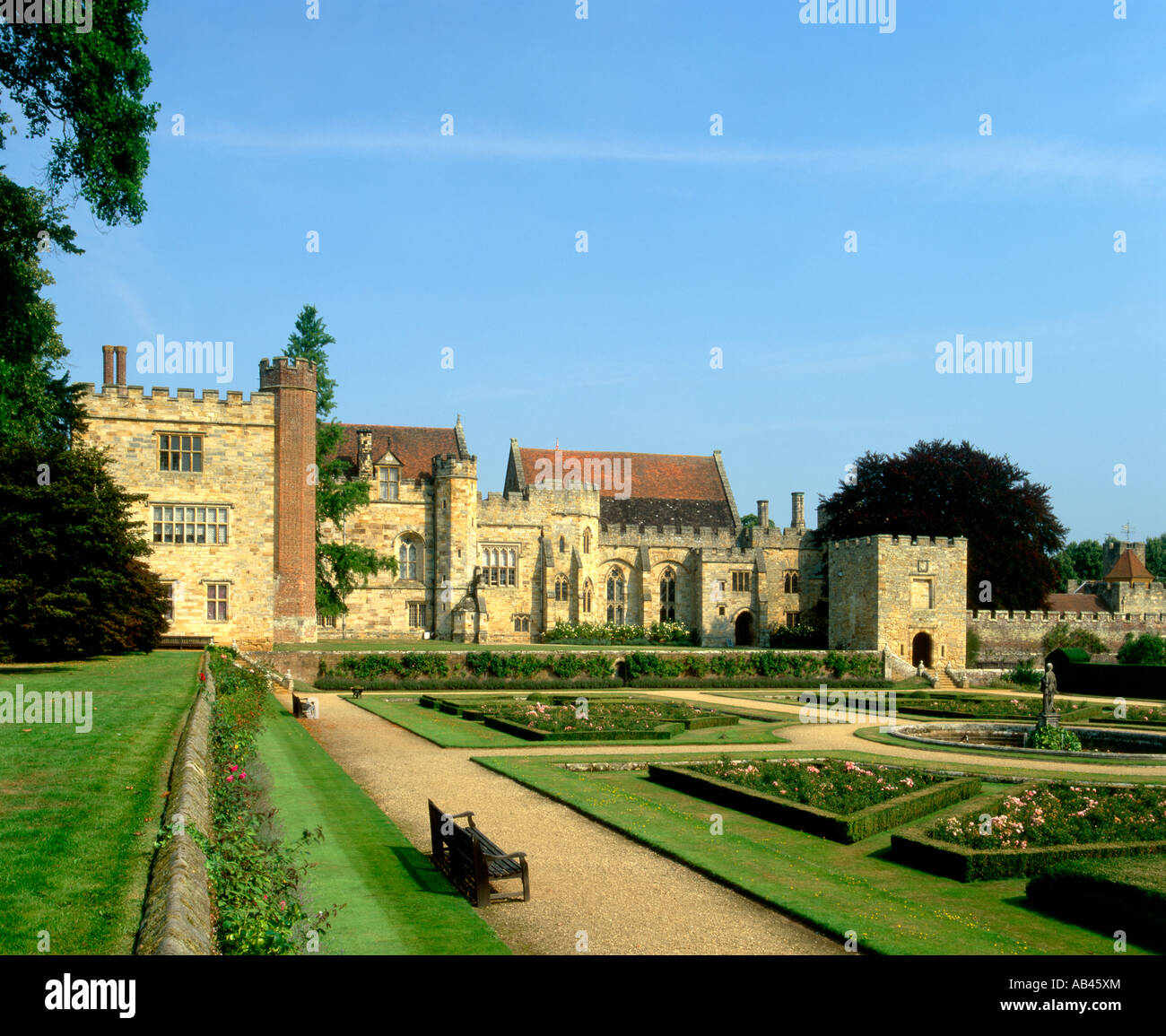 Penshurst place garden hi-res stock photography and images - Alamy