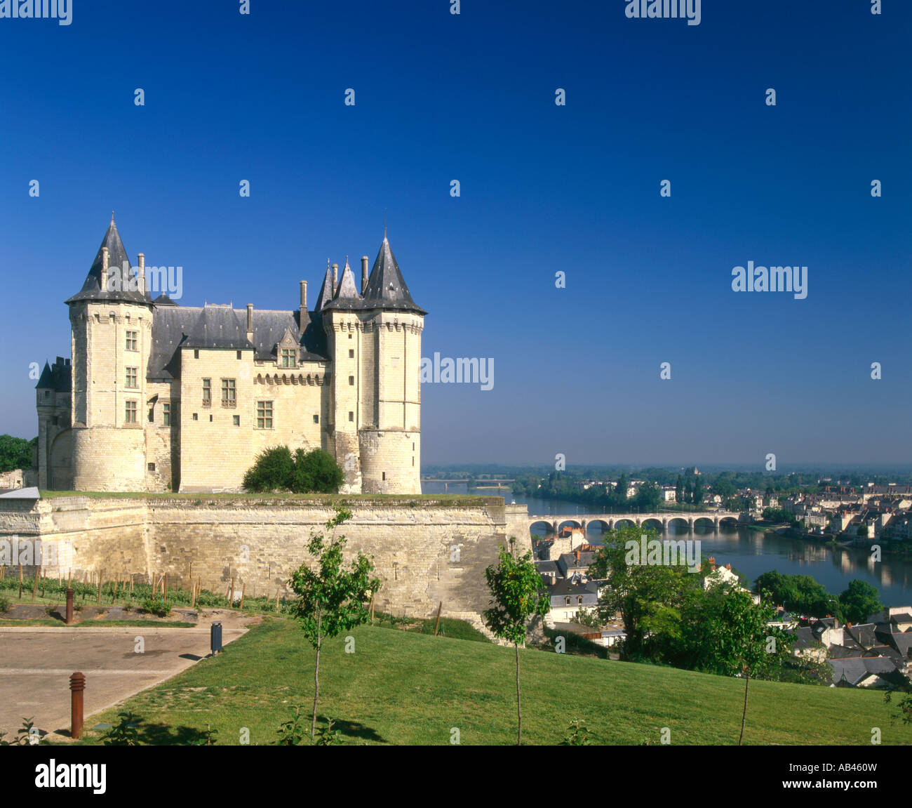 Chateau de samur hi-res stock photography and images - Alamy