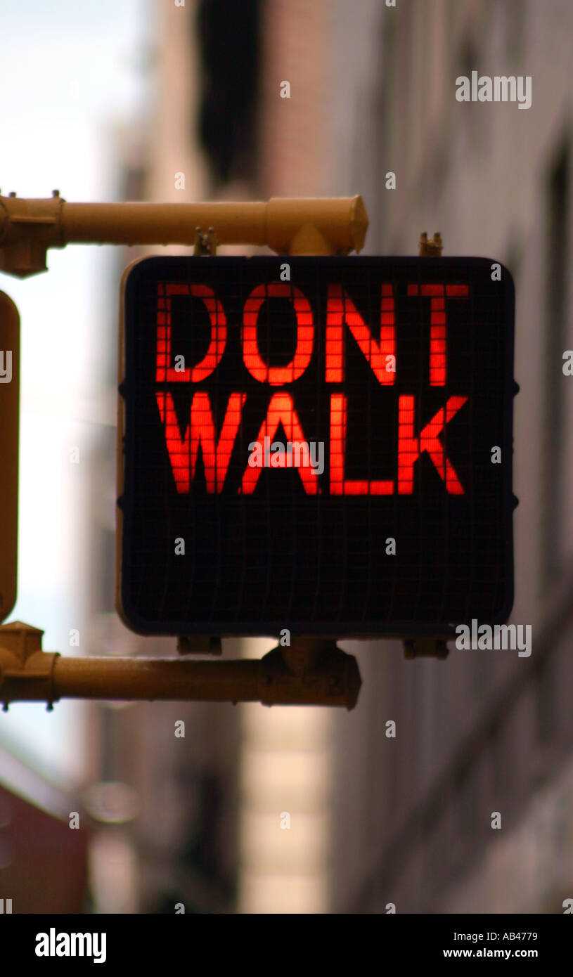 Walk don't walk sign usa hi-res stock photography and images - Alamy
