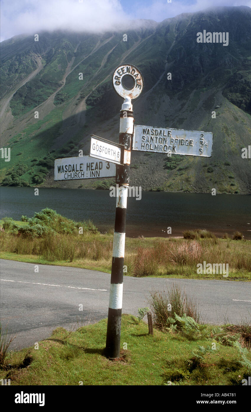 Wast water sign hi-res stock photography and images - Alamy