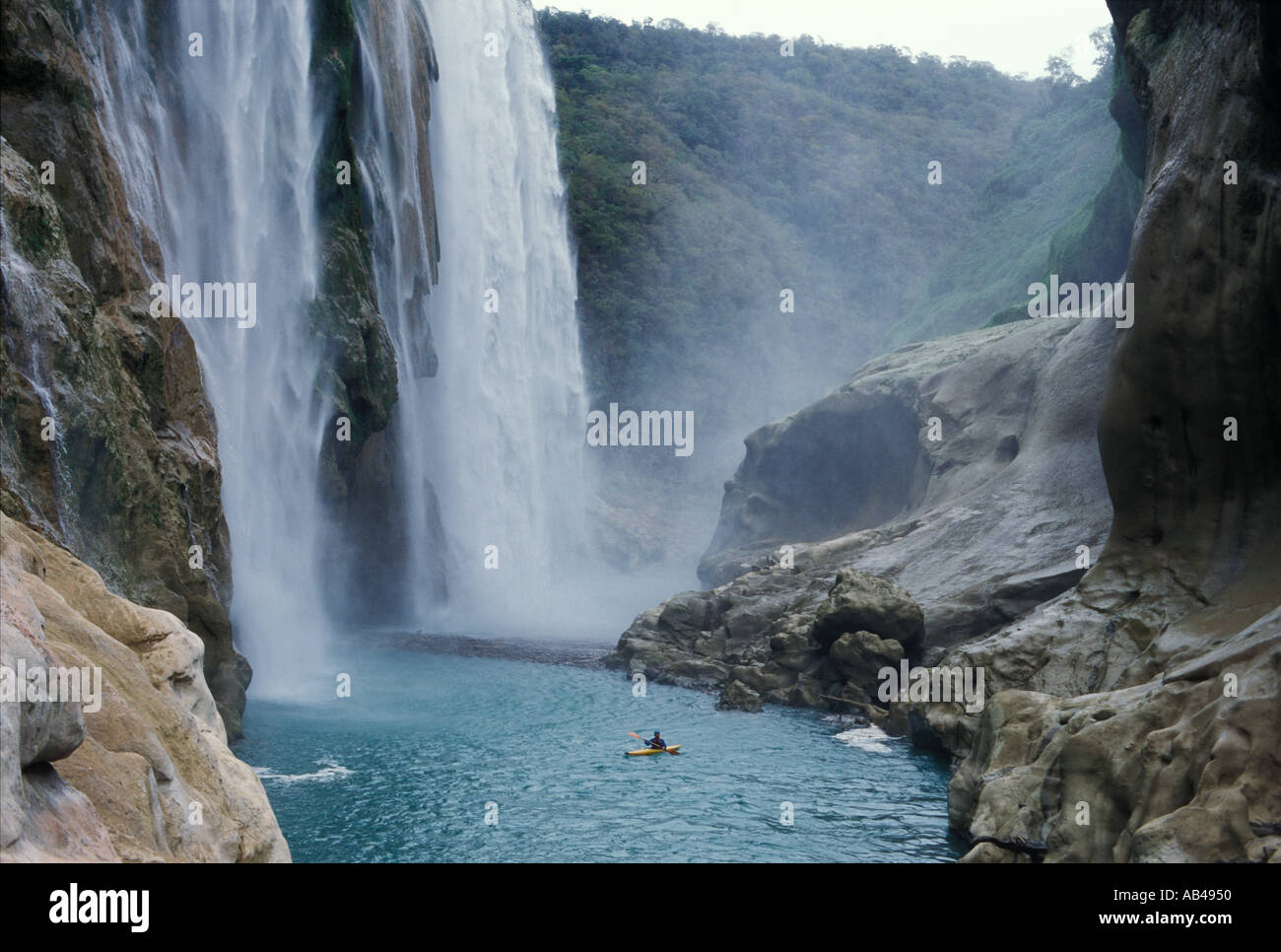 Tamul waterfall hi-res stock photography and images - Alamy