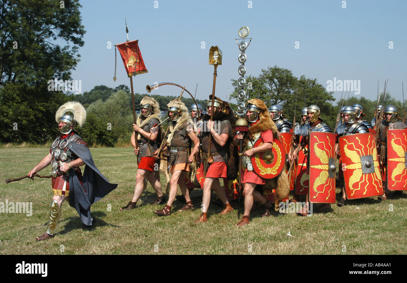Roman soldiers marching hi-res stock photography and images - Alamy