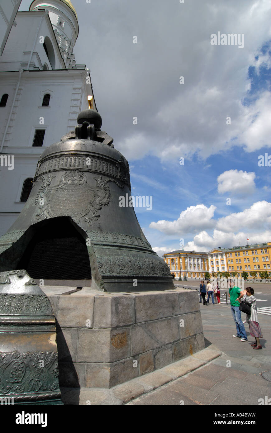 Tsar bell kremlin hi-res stock photography and images - Alamy
