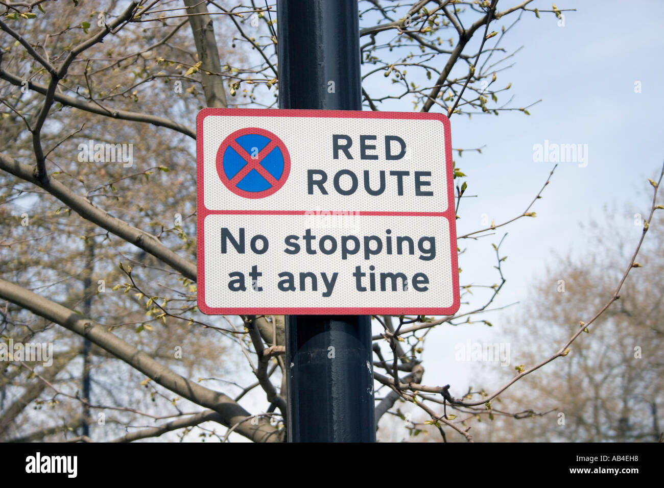 Traffic sign reading "No Stopping at any time Stock Photo - Alamy