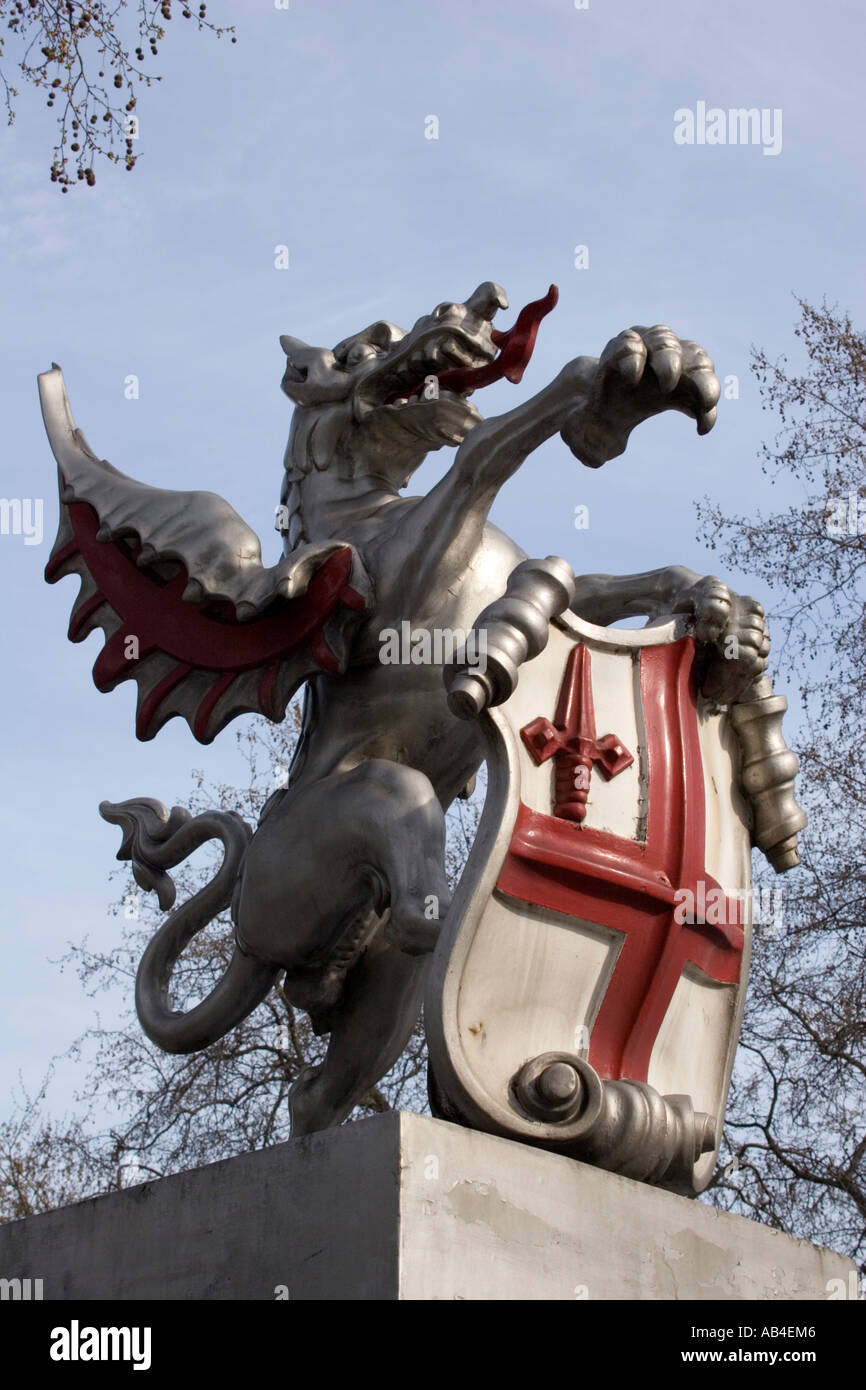 City of london dragon hi-res stock photography and images - Alamy