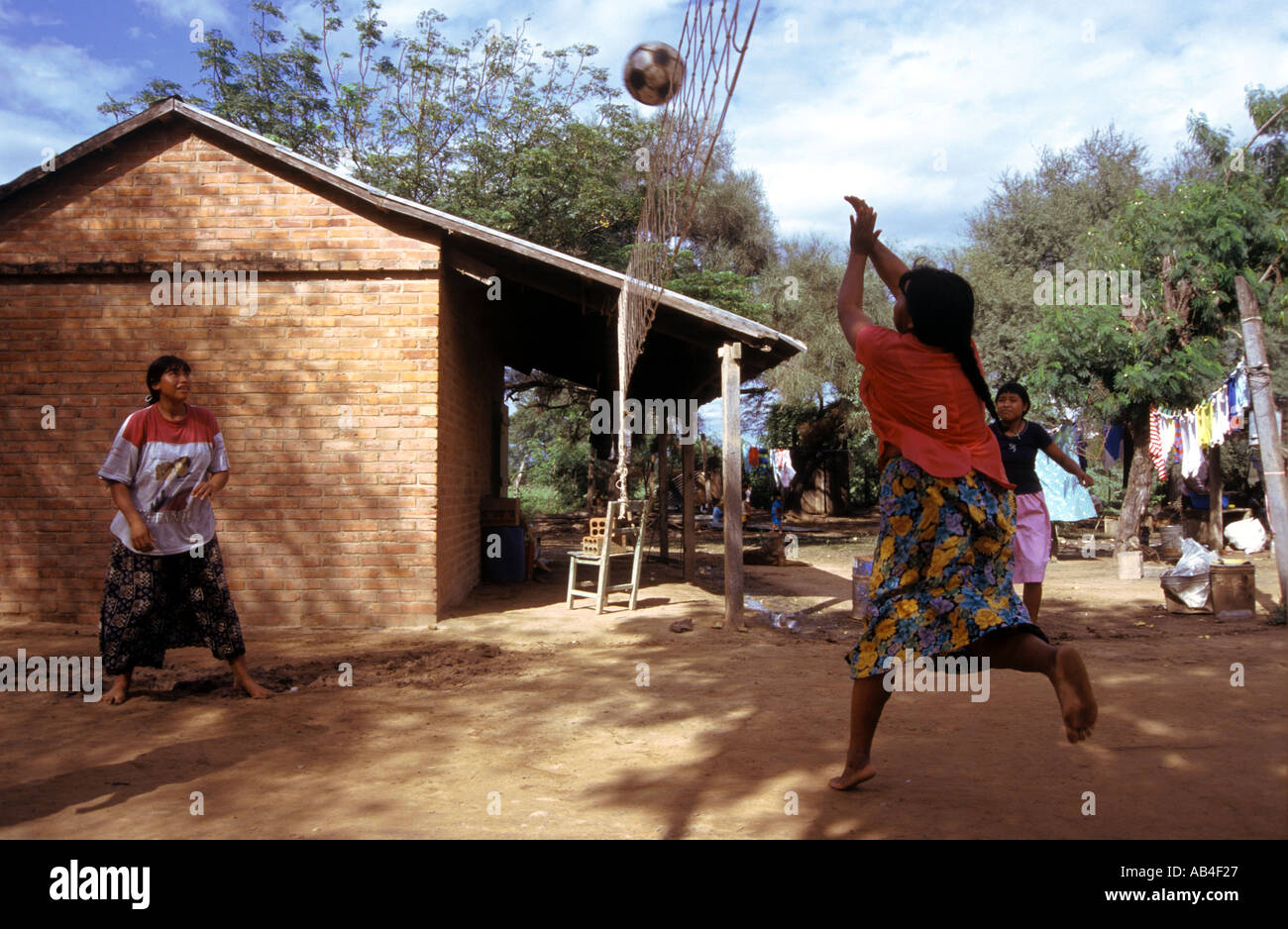 Paraguay poverty hi-res stock photography and images - Alamy