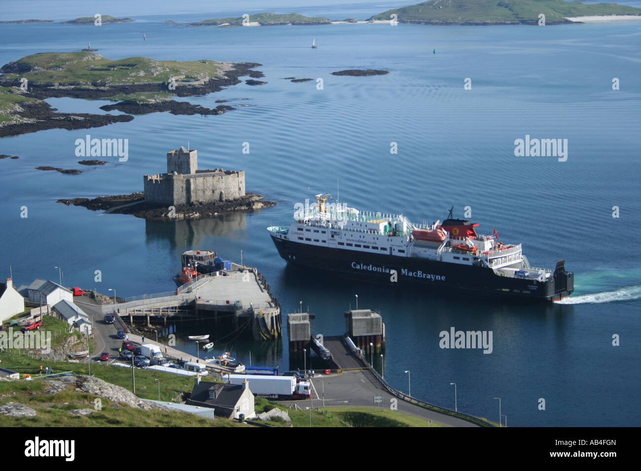 Clansman part of the Caledonian MacBrayne fleet arriving at Castlebay ...
