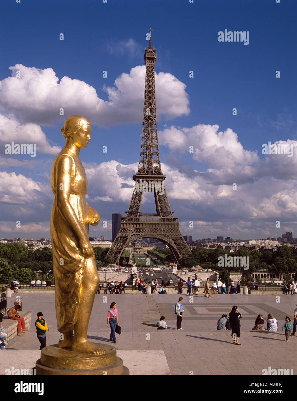 EiffelTower & Chaillot Palace Stock Photo - Alamy