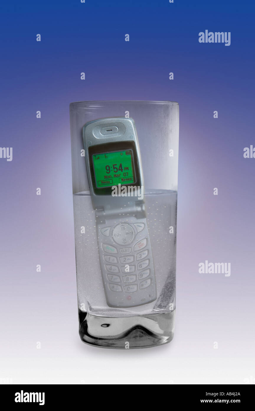 Submerged glass phone water hi-res stock photography and images - Alamy