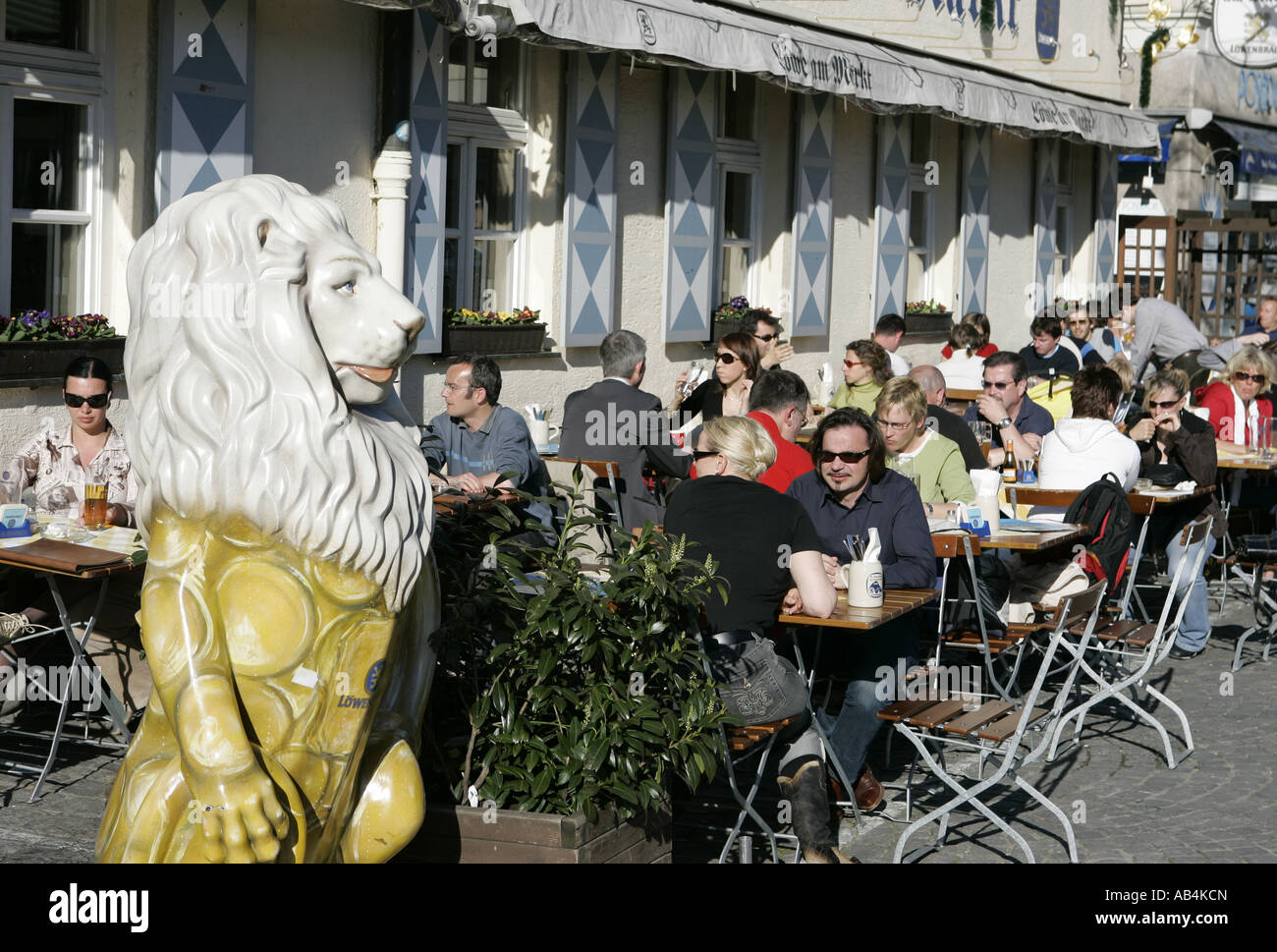 The Bavarian Restaurant High Resolution Stock Photography and Images ...