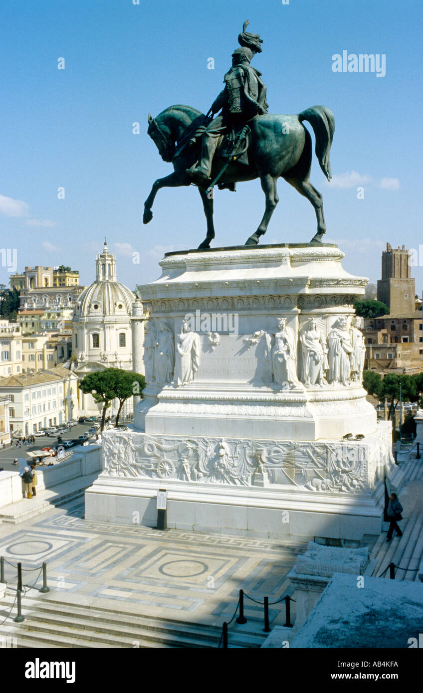 Rome. Italy. Victor Emmanuel monument aka Il Vittoriano, monument to ...