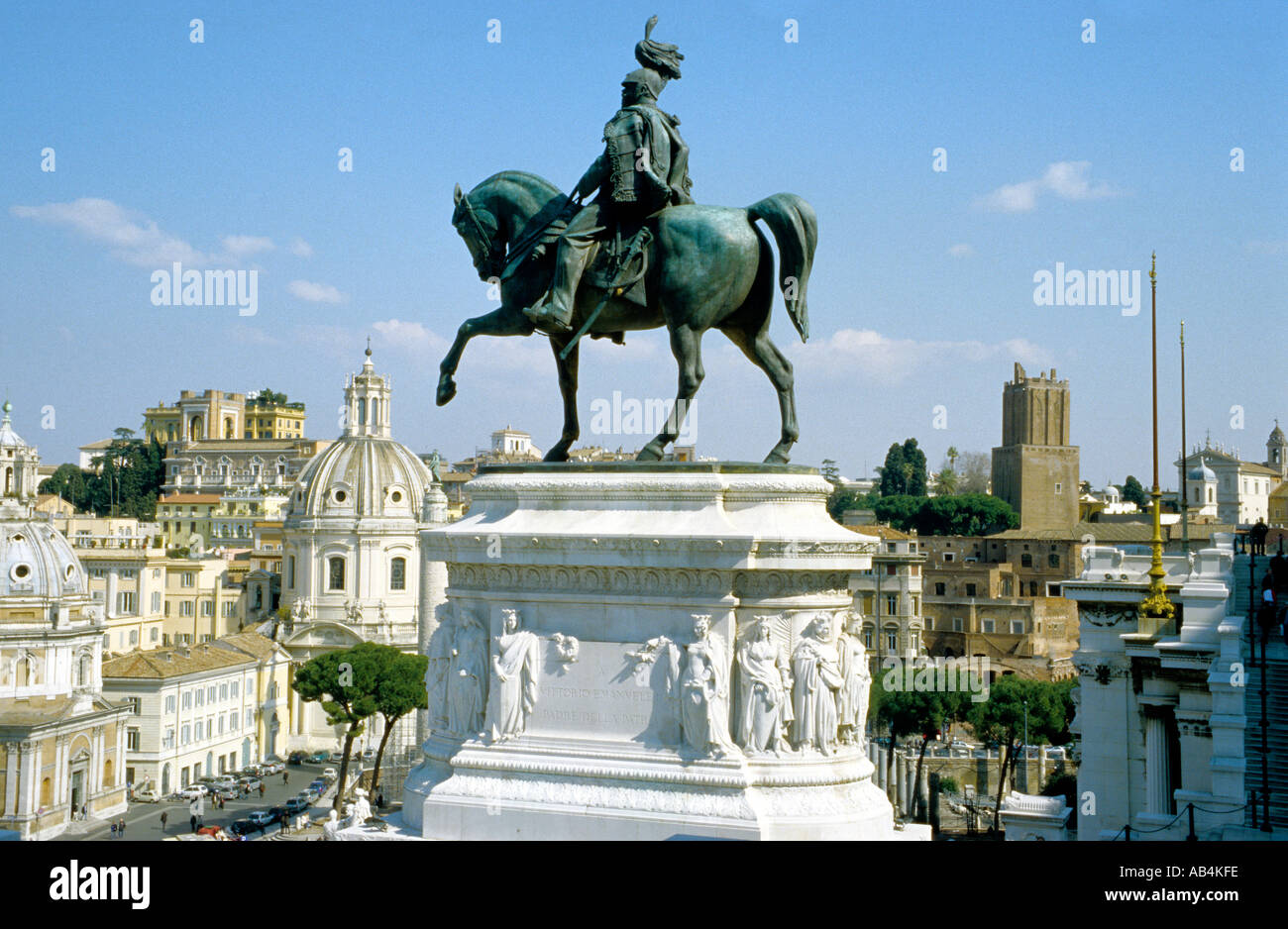 Italy Rome The Victor Emmanuel monument aka Il Vittoriano, a monument ...