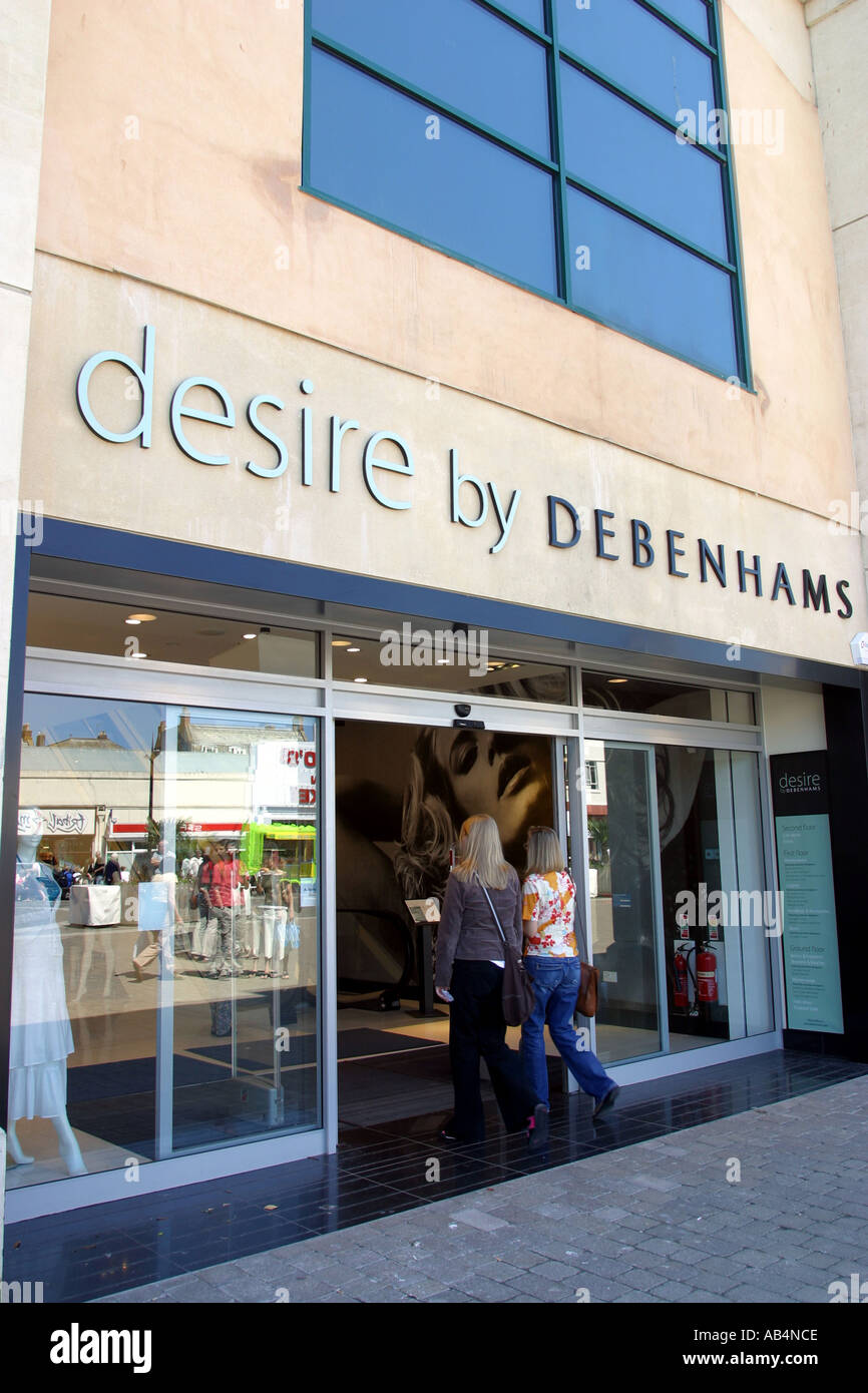Debenhams shop window display hi-res stock photography and images - Alamy