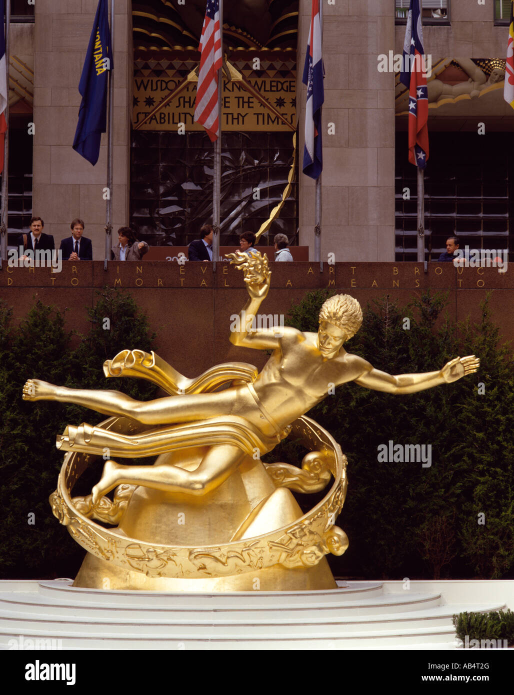 New York, Rockefeller Centre, Prometheus Statue Stock Photo - Alamy
