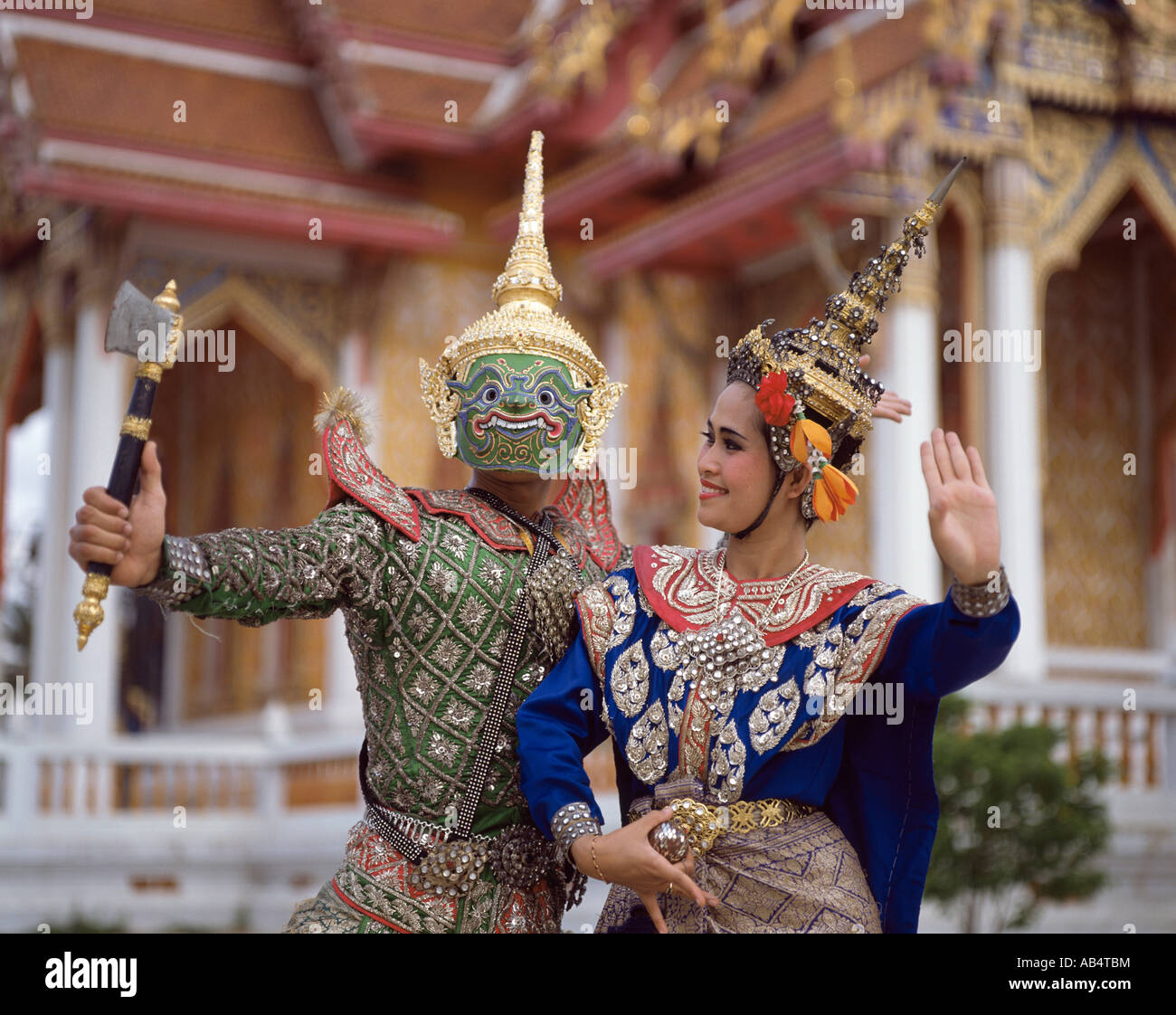 Khon Mask Dancing Stock Photo - Alamy
