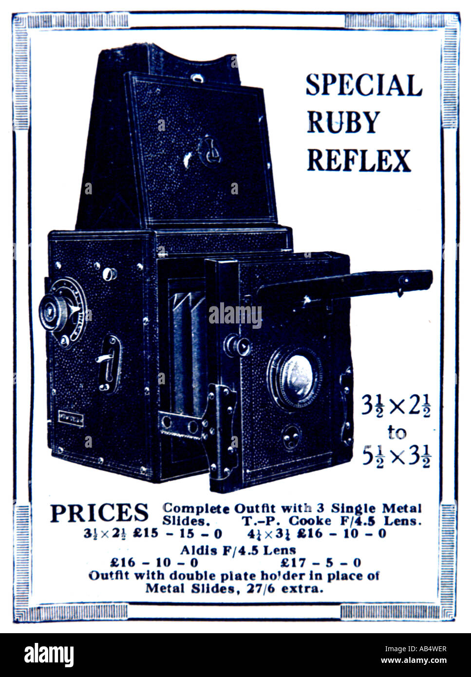 Collectible cameras hi-res stock photography and images - Alamy