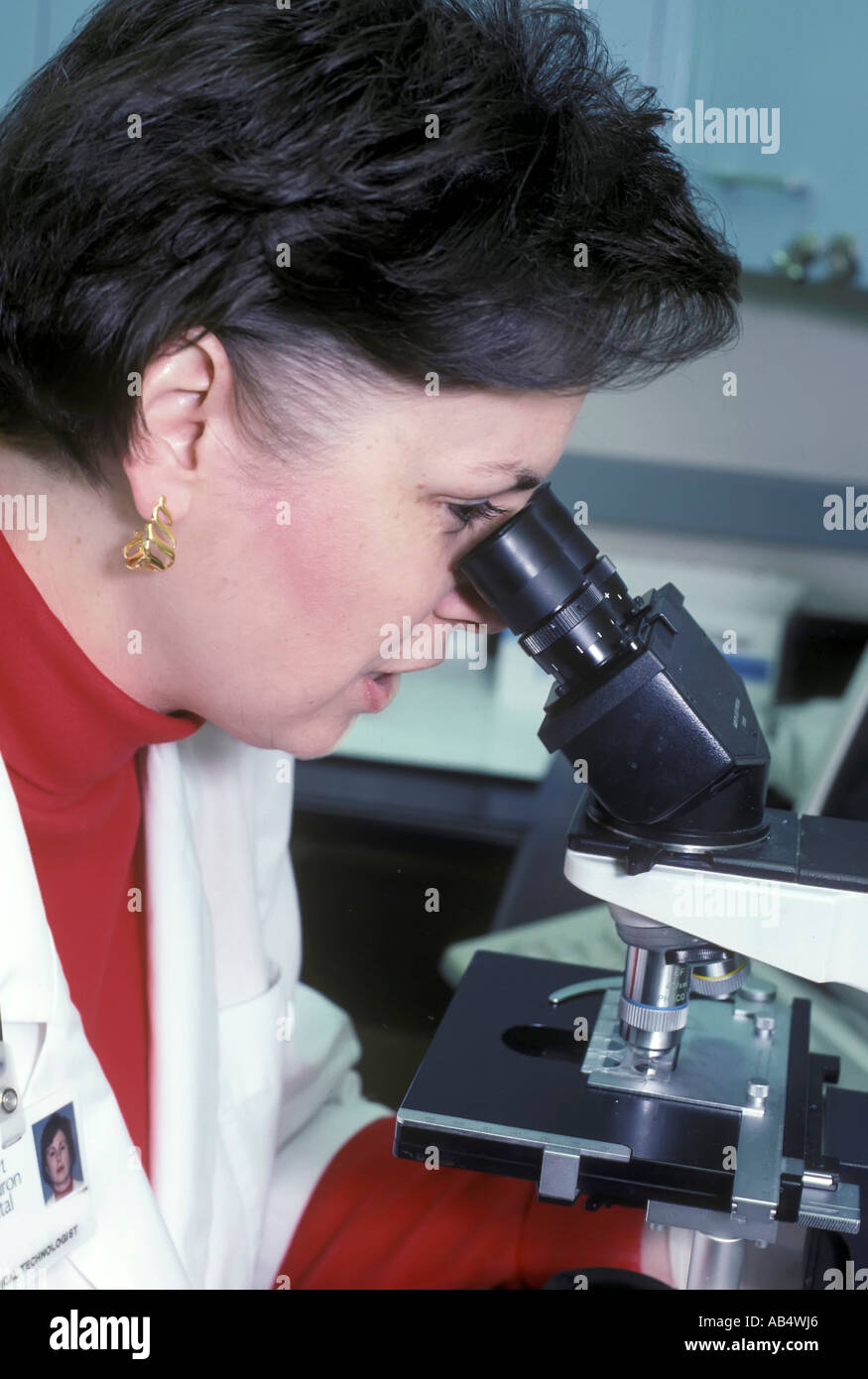 Hospital pathology lab checks blood and other matter for health ...