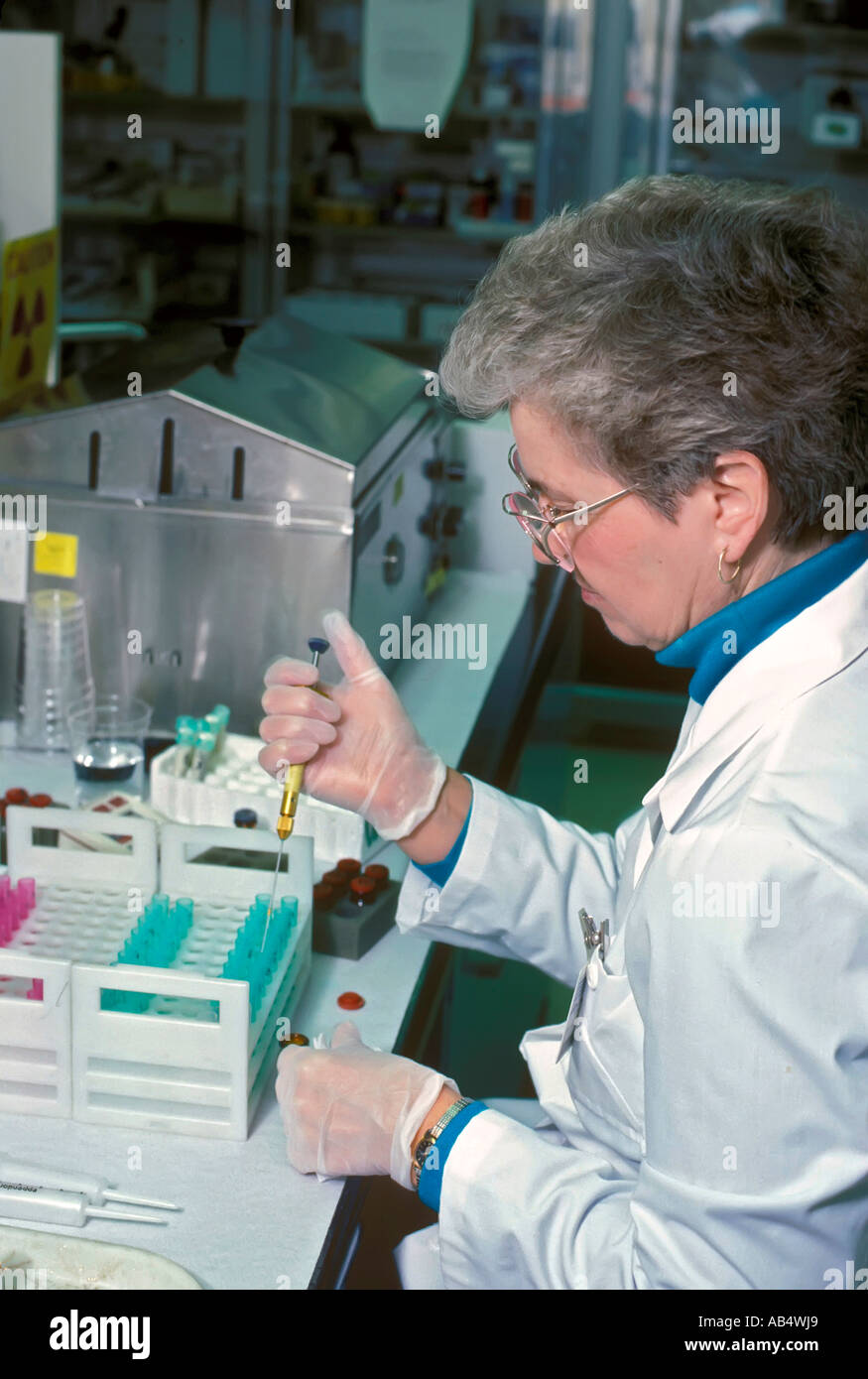 Hospital pathology lab checks blood and other matter for health ...