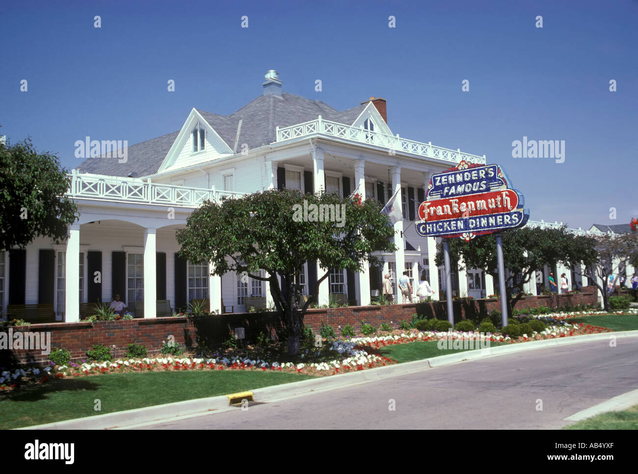 Famous chicken restaurant hi-res stock photography and images - Alamy