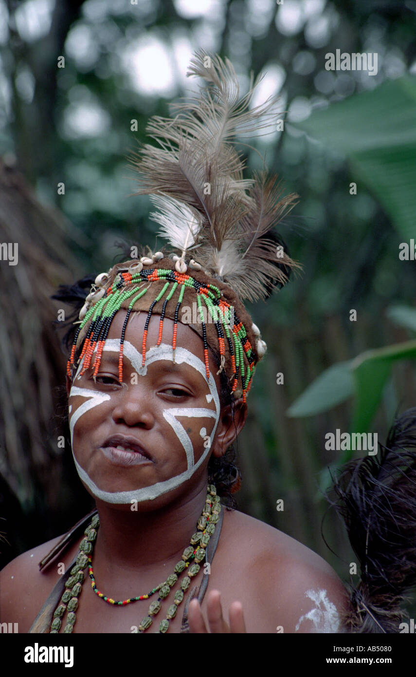 Kikuyu women hi-res stock photography and images - Alamy