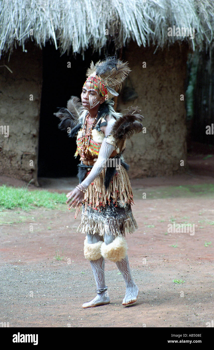 Bantu tribe hi-res stock photography and images - Alamy