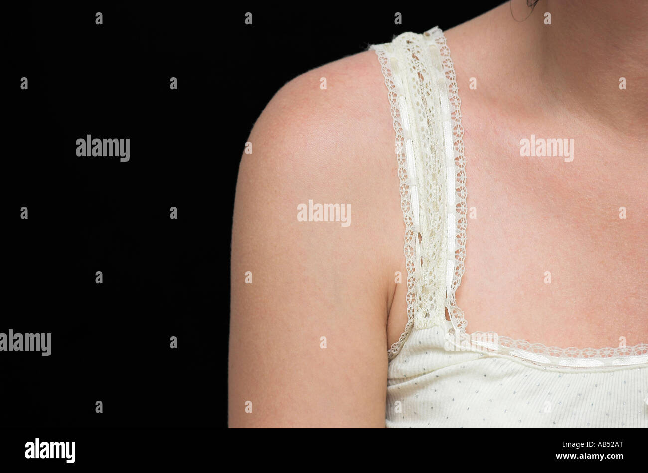 Young woman shoulder close up Stock Photo - Alamy