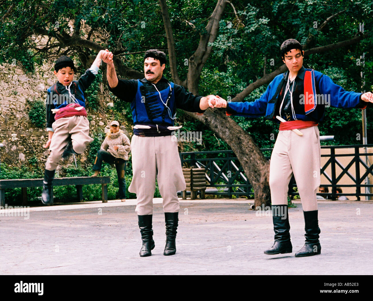 Cretan music hi-res stock photography and images - Alamy