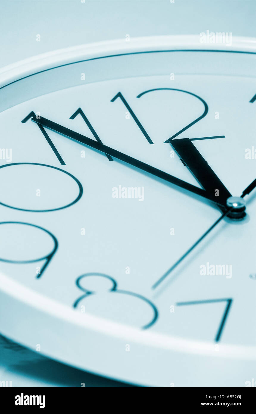 12 o clock hi-res stock photography and images - Alamy