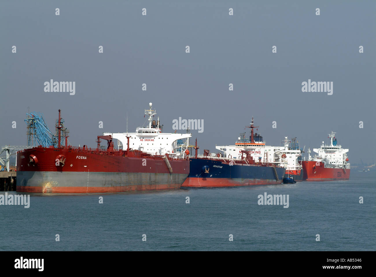 Oil tanker discharging water at sea hi-res stock photography and images ...