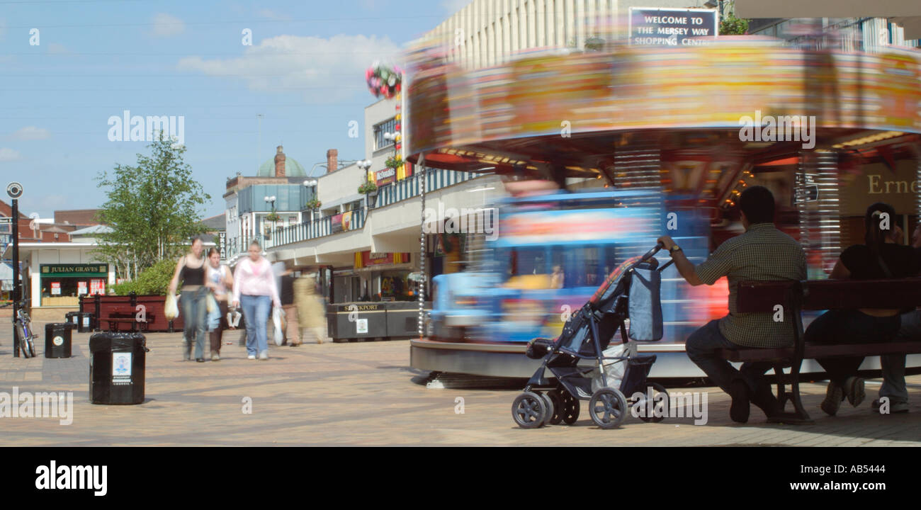 Merseyway shopping centre stockport hi-res stock photography and images ...