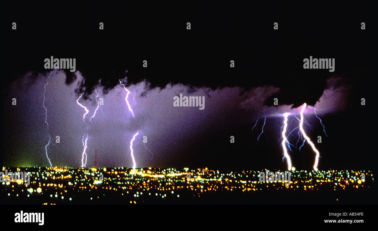 Multiple lightning strikes hi-res stock photography and images - Alamy