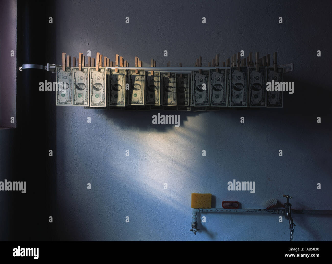 money washing of dollar bills Stock Photo - Alamy