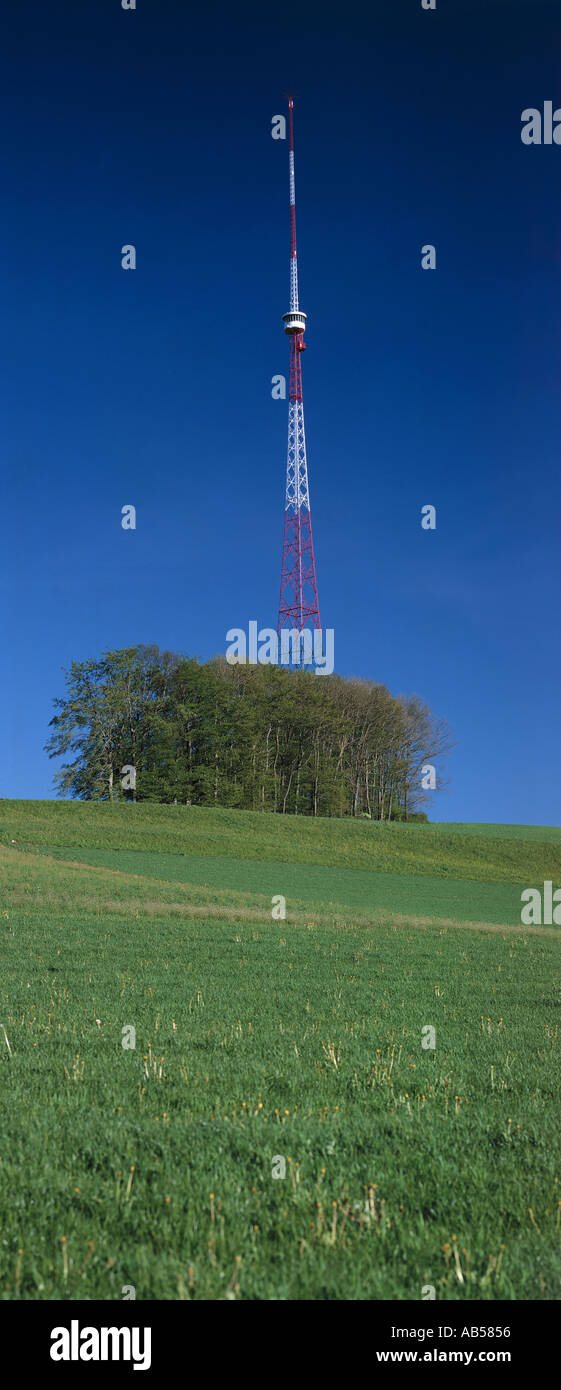 Short wave radio mast hi-res stock photography and images - Alamy