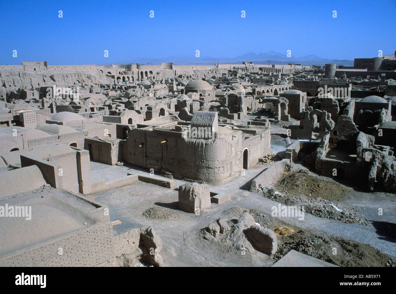 Iran Bam Outer Citadel deserted mud city Stock Photo - Alamy