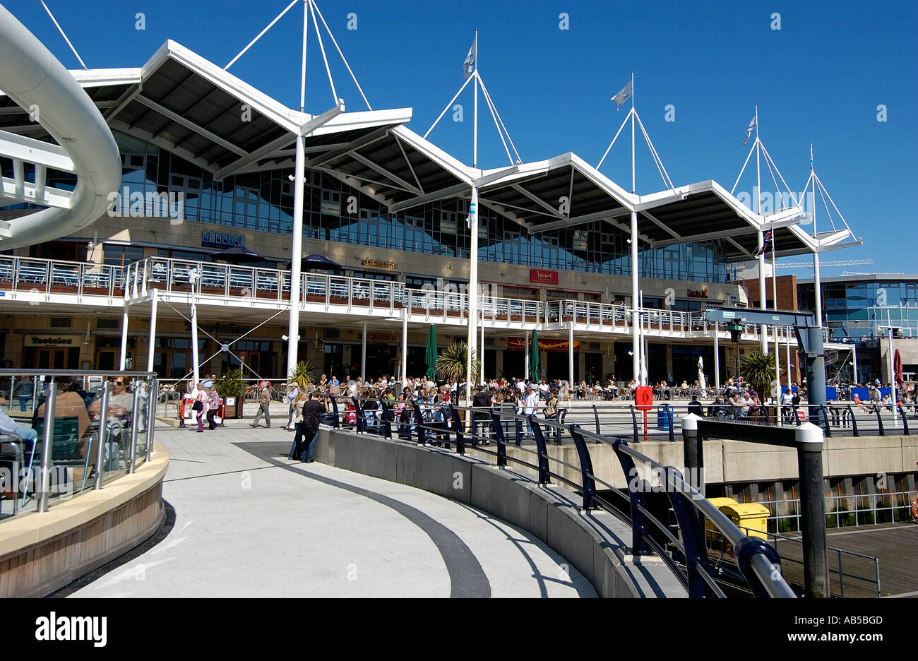 Gunwharf quays dining hi-res stock photography and images - Alamy
