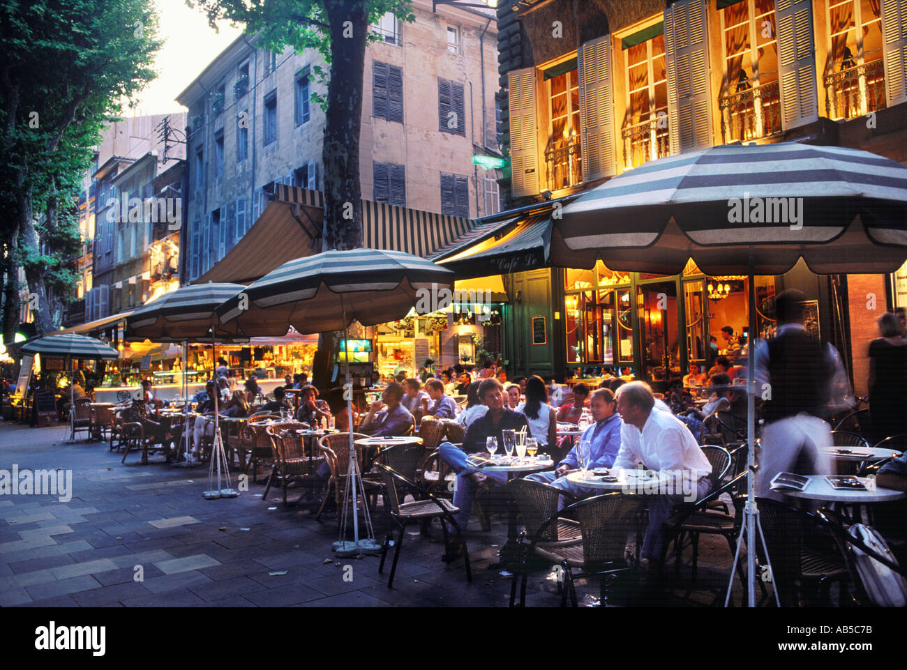 THE COURS MIRABEAU AIX EN PROVENCE FRANCE Stock Photo - Alamy